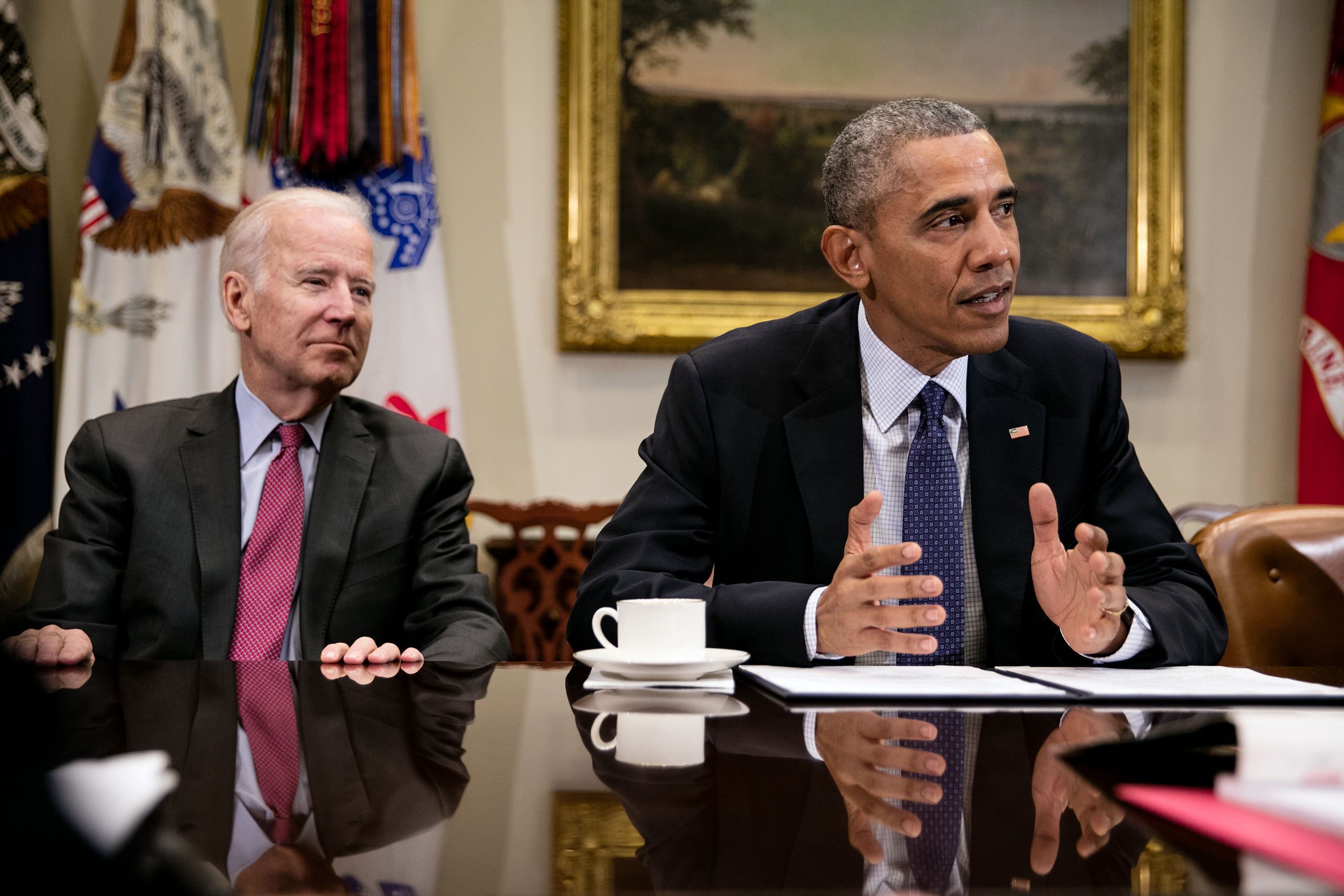 The President Receives an Update on the Economy | The White House