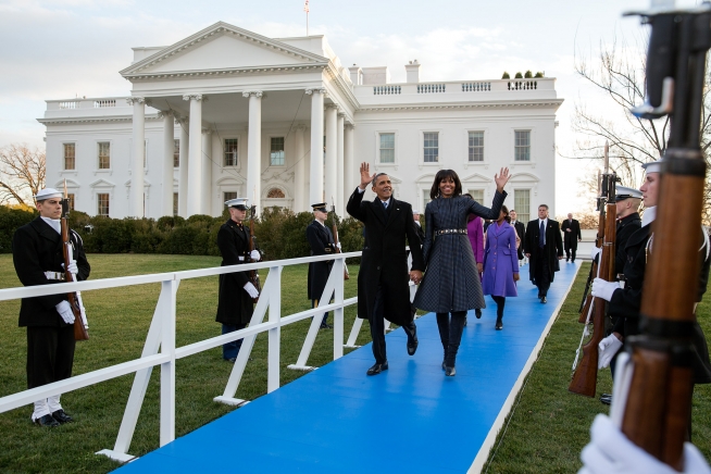 President Barack Obama and First Lady Michelle Obama Walk to Parade ...
